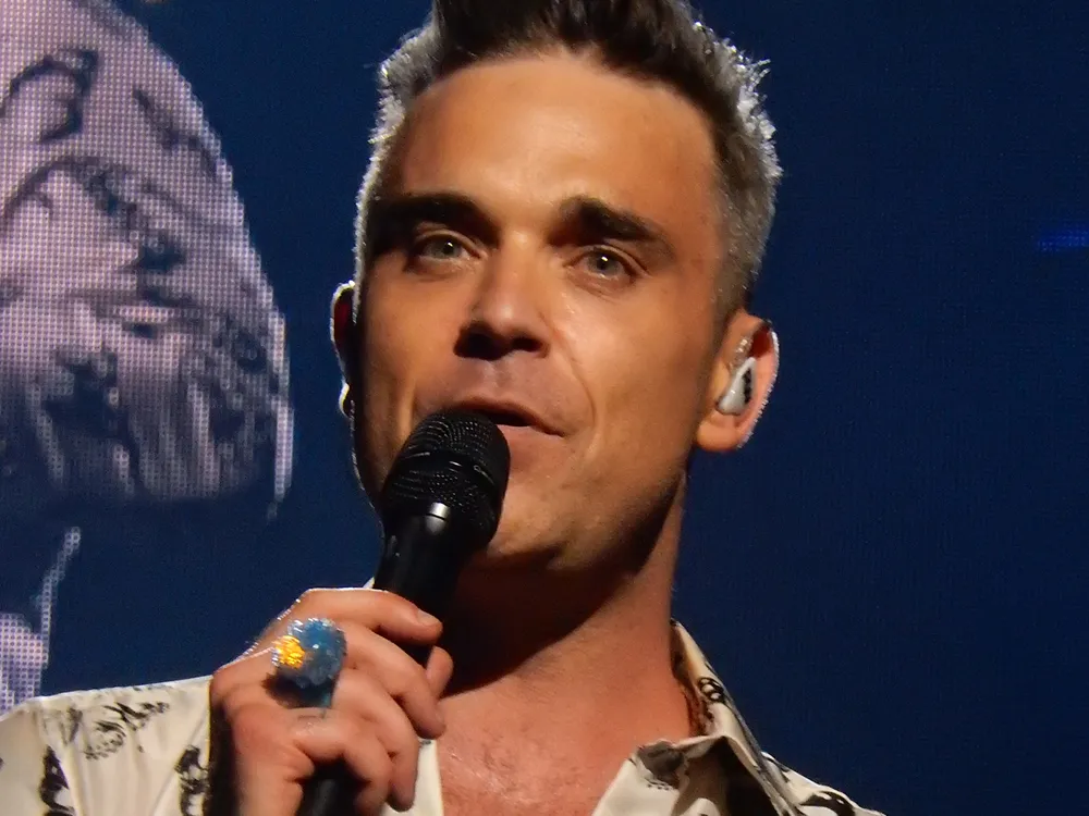 30+ Bands That America Hated (But Were Huge Elsewhere) - Fame Throwback